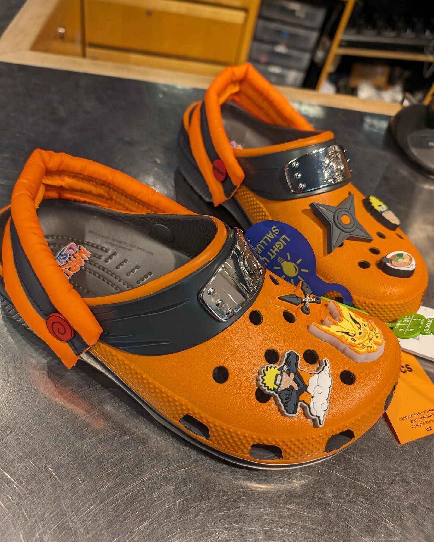 La nueva obsesión para los fans de Naruto son estas crocs ...