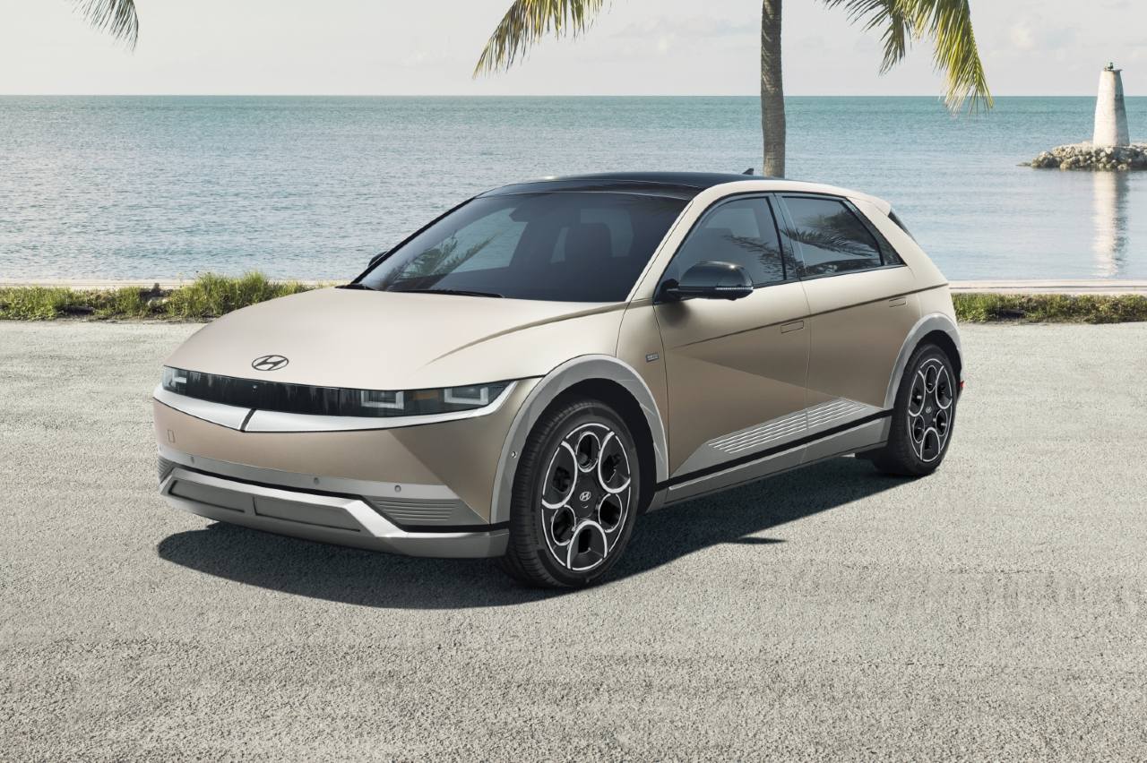 Kia EV6 o Hyundai Ioniq 5, elegimos al mejor eléctrico para 2024